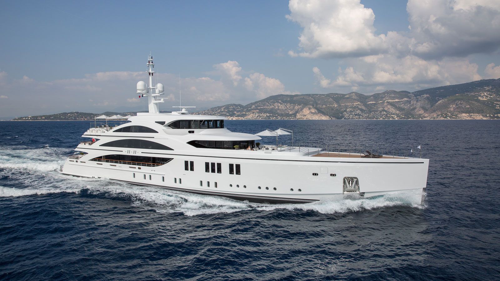 63m Benetti Motor Yacht 11.11 For Sale